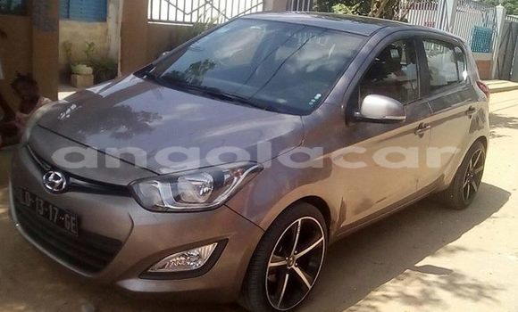 Compre e venda carros, motos e caminhões em Angola - AngolaCar